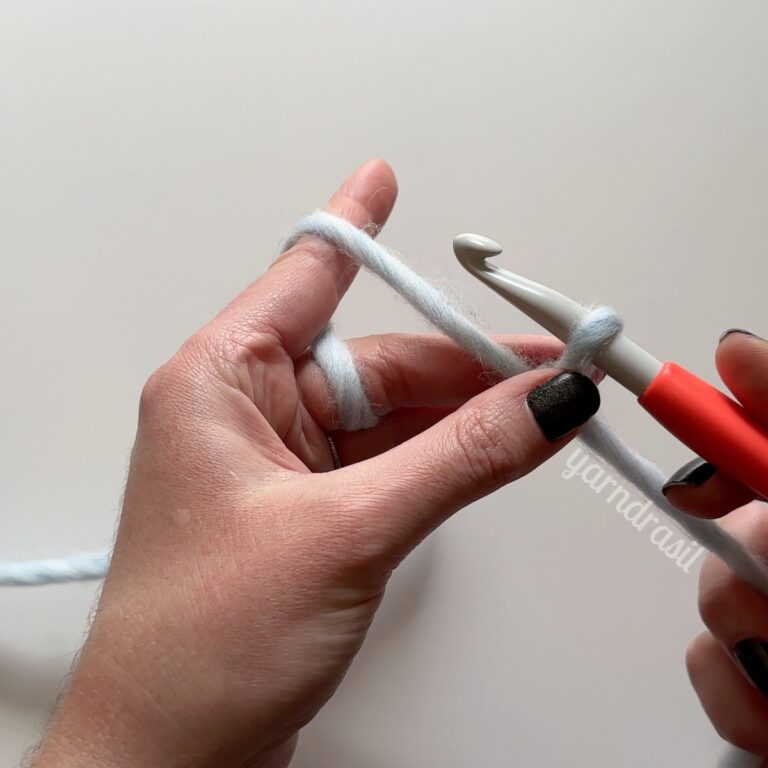 4 Ways to Hold Your Yarn When Crocheting - Crochet Tutorial
